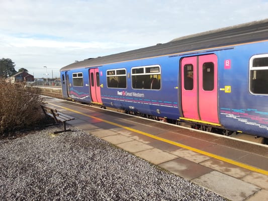 CASTLE CARY STATION - Updated June 2024 - 1 Station Road, Somset ...