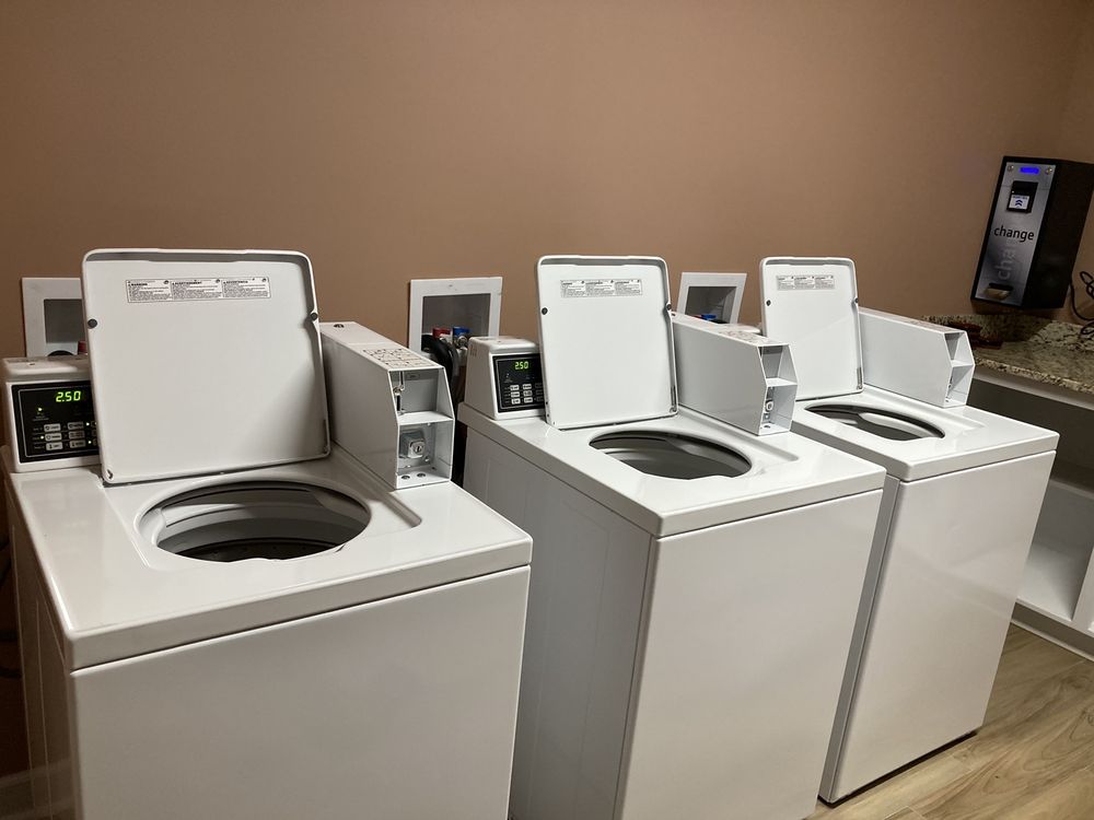 HIDDEN HOLLOW RV PARK - Updated August 2025 - 24 Photos - 100 Magnolia ...