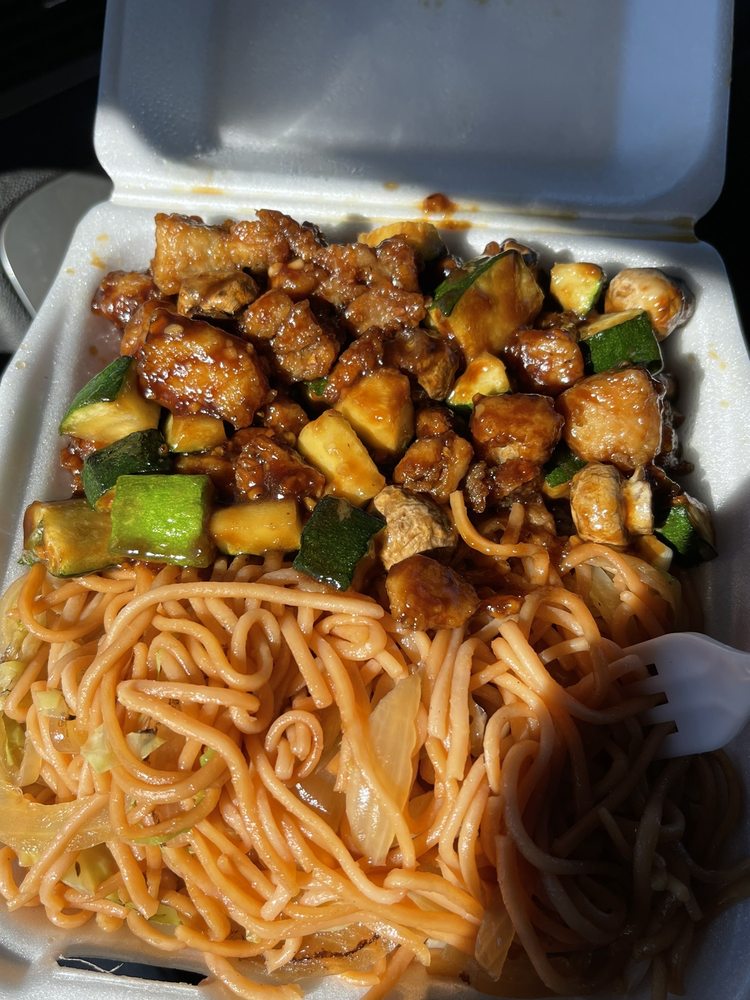 GOLDEN DRAGON - Updated October 2025 - 90 Photos & 153 Reviews - 258 W ...