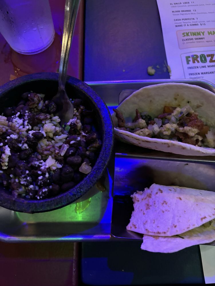 TACO MUNDO - Updated December 2025 - 63 Photos & 28 Reviews - 828 ...