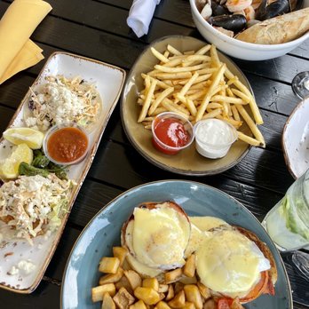 MOOFISH CAFE - Updated August 2024 - 45 Photos & 41 Reviews - 450 E ...