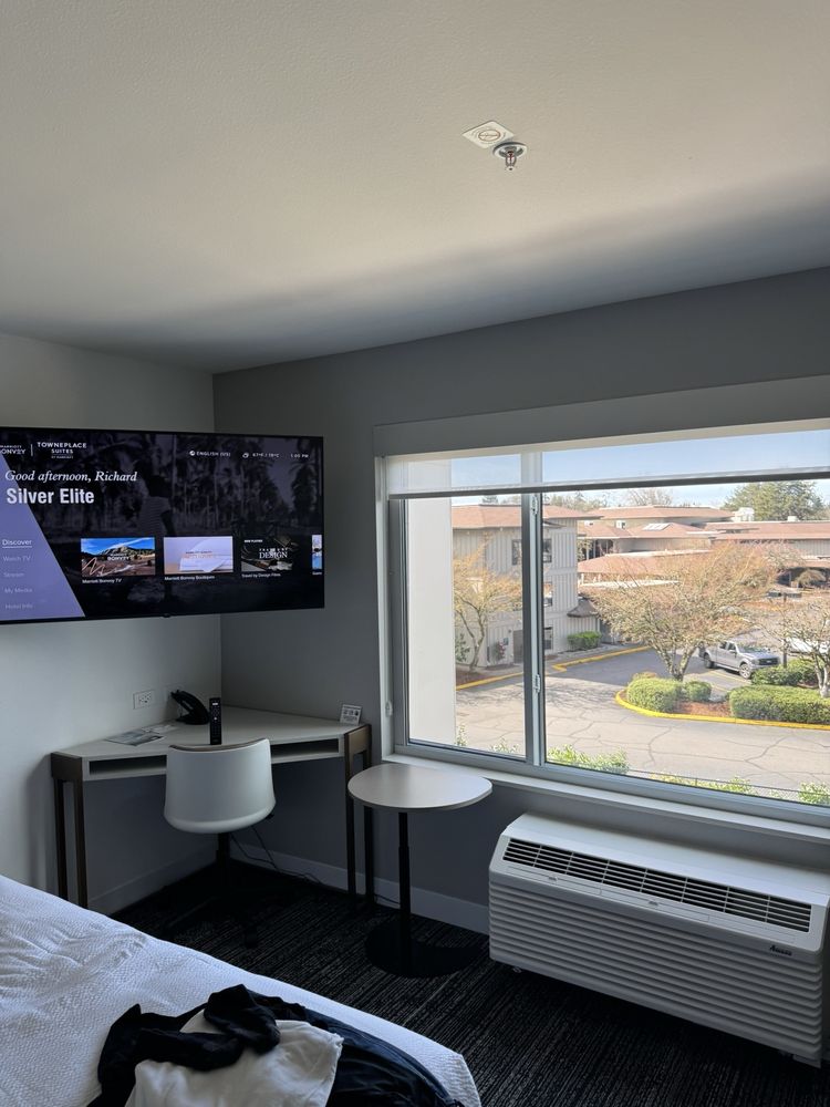 TOWNEPLACE SUITES - Updated August 2025 - 1020 Valley River Way, Eugene ...