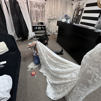 DANTELLA BRIDAL & TAILORING - Updated September 2024 - 556 Photos & 372 ...