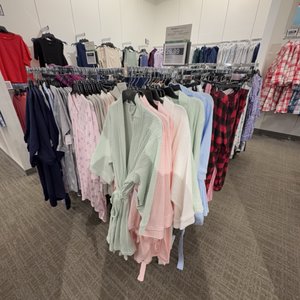 NORDSTROM DOMAIN NORTHSIDE - Updated December 2025 - 153 Photos & 98 ...