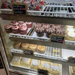 ALIONA’S €URO-BAKE - 136 Photos & 86 Reviews - 4525 Rd 68, Pasco ...
