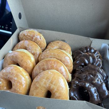 STAN’S DONUT SHOP - Updated May 2025 - 2179 Photos & 2716 Reviews ...