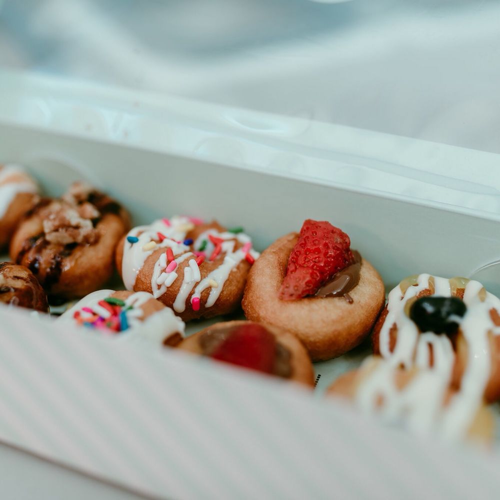 THE DAPPER DOUGHNUT - CLOSED - Updated February 2025 - 19 Photos - 2760 ...