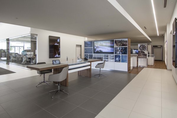 LAND ROVER FLATIRONS - Updated December 2025 - 36 Photos & 85 Reviews ...