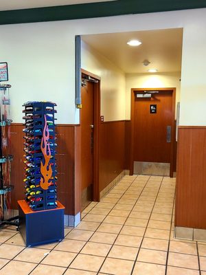 FLYING J TRAVEL PLAZA - Updated October 2025 - 28 Photos & 16 Reviews ...