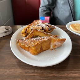 AMERICAN HOST RESTAURANT - Updated July 2024 - 343 Photos & 425 Reviews ...