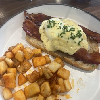 DELISH SISTERS - Updated August 2024 - 53 Photos & 24 Reviews - 389 ...