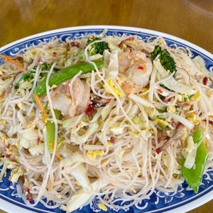 HILO RICE NOODLE SOUP RESTAURANT - Updated June 2024 - 172 Photos & 147 ...