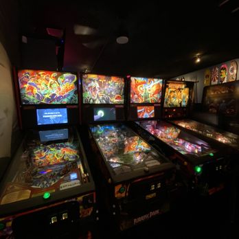 RETRO JUNKIE - Updated August 2024 - 433 Photos & 413 Reviews - 2112 N ...