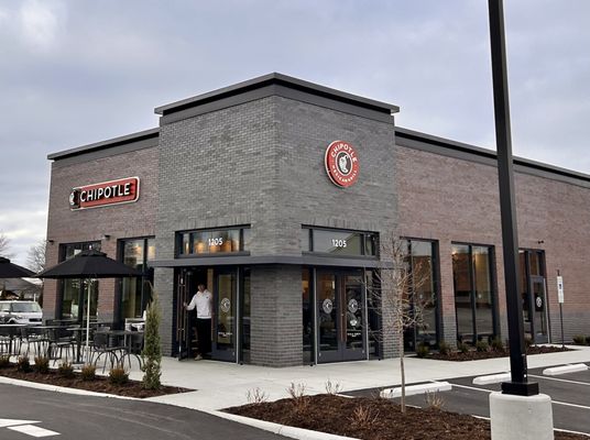 CHIPOTLE MEXICAN GRILL - Updated November 2024 - 12 Photos - 1205 Columbus Ave, Lebanon, Ohio ...
