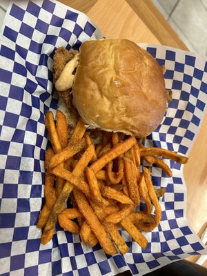 Burgers - VOODOO BURGERS - 15 Photos & 17 Reviews - 1001 E University ...