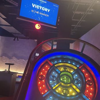 PUTTSHACK - EDINA - Updated April 2025 - 556 Photos & 48 Reviews - 330 ...