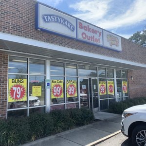 ROMA RAY ITALIAN BAKERY & FOOD MARKET - Updated November 2024 - 1856 ...