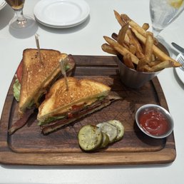 YELLOW PONY PUB & GARDEN - 163 Photos & 93 Reviews - 8510 NW 17th Ln ...