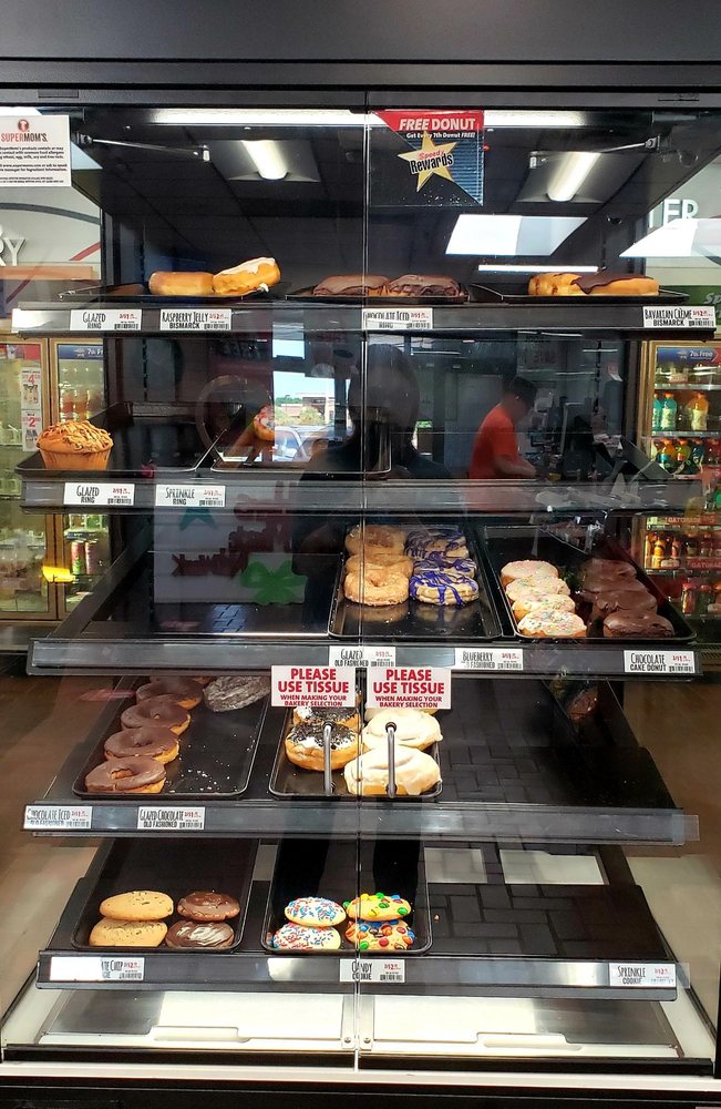 TRUCKERS INN TRUCKSTOP - Updated June 2024 - 20 Photos - 2519 Lyndale ...