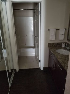 RESIDENCE INN BY MARRIOTT TOPEKA - Updated August 2024 - 40 Photos & 25 ...