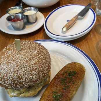 HUDSON HOUSE - Updated 05/2025 - 974 Photos & 634 Reviews - 4933 Belt ...