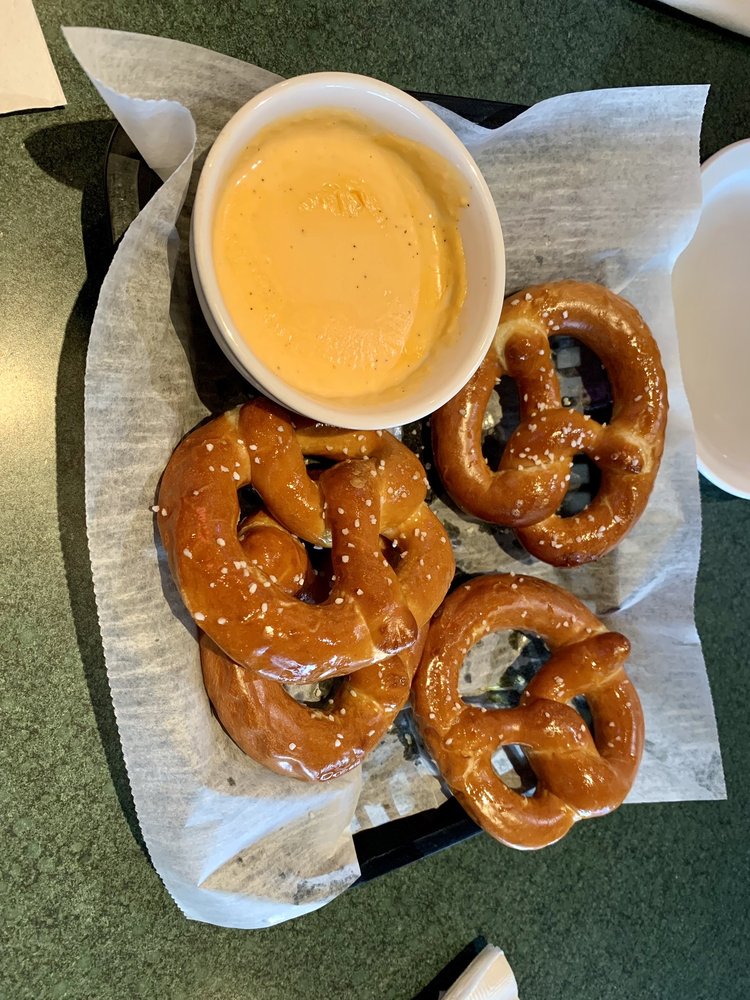 J BUTLERS BAR & GRILLE - Updated September 2025 - 37 Photos & 72 ...