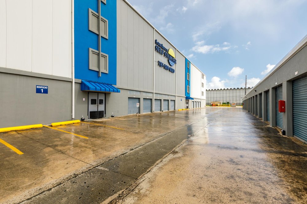 SOUTHERN SELF STORAGE - Updated May 2024 - 13 Photos - Carr 190 Esq Ave ...