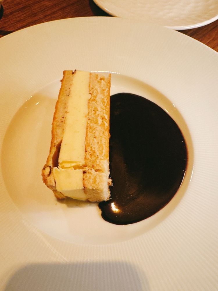 THE MONT - Updated December 2025 - 46 Photos & 16 Reviews - 4729 Saint ...