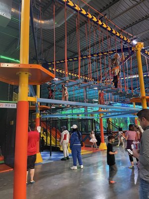 URBAN AIR TRAMPOLINE AND ADVENTURE PARK - 28 Photos & 19 Reviews - 5993 ...