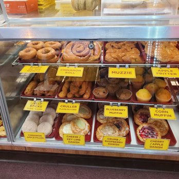 FLANDERS DONUT & BAKE SHOP - Updated September 2025 - 128 Photos & 176 ...