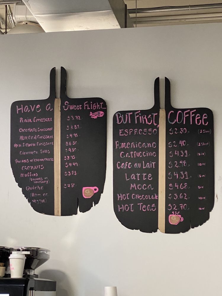 TWEED-NEW HAVEN AIRPORT - HVN - 38 Photos & 47 Reviews - 155 Burr St ...