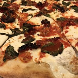 GRIMALDI’S PIZZERIA - Updated July 2025 - 3295 Photos & 5102 Reviews ...