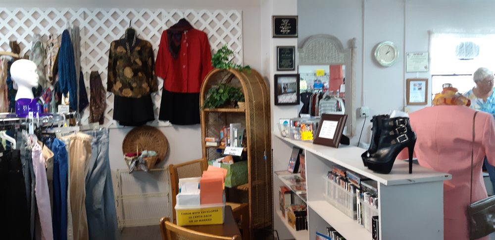 ST STEPHENS THRIFT SHOP - Updated November 2024 - 11 Photos - 5326 ...