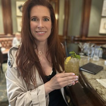 ROUND ROBIN BAR - Updated October 2024 - 210 Photos & 198 Reviews ...