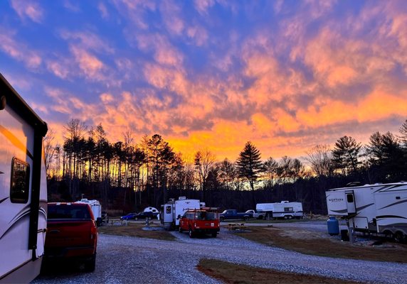RIVER POINTE RV PARK & CAMPGROUND - Updated December 2025 - 16 Photos ...