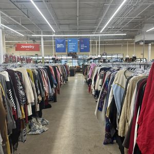 RED WHITE & BLUE THRIFT STORE - Updated December 2025 - 123 Bowie Rd ...