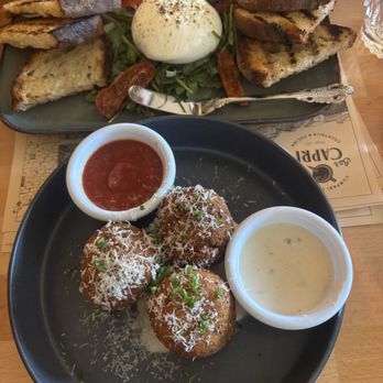 BAR CAPRI - Updated December 2025 - 88 Photos & 48 Reviews - 1730 E ...