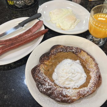 HOLLANDBERRY PANNEKOEKEN - 325 Photos & 161 Reviews - 214 N Broadway ...