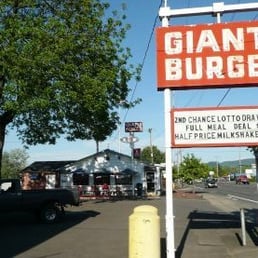 GIANT BURGER - Updated June 2025 - 99 Photos & 150 Reviews - 3760 Main ...