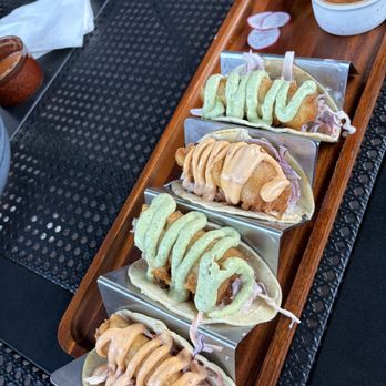 COLOSSAL RESTAURANT - Updated May 2025 - 78 Photos & 19 Reviews - 392 N ...