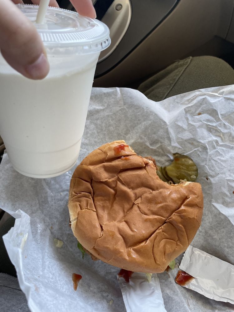 THEO’S DRIVE-IN - Updated December 2024 - 58 Photos & 76 Reviews - 2626 ...