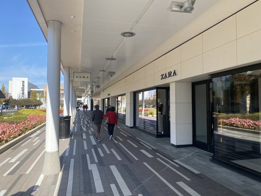 ZARA - Updated January 2026 - 33 Photos & 121 Reviews - 100 Oakbrook ...