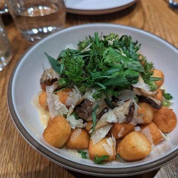 CHICKADEE - Updated May 2024 - 619 Photos & 286 Reviews - 21 Drydock ...