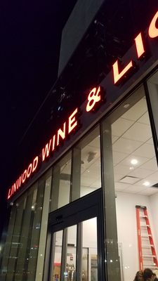 LINWOOD WINE - LINWOOD PLAZA - Updated January 2025 - 14 Photos & 42 ...