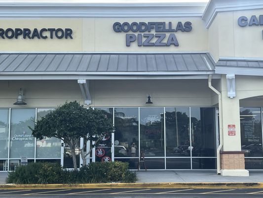 GOODFELLA’S PIZZA - Updated August 2025 - 32 Photos & 15 Reviews - 9615 ...