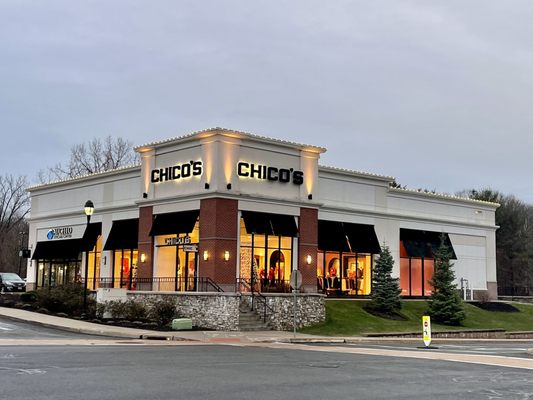 THE PROMENADE SHOPS AT EVERGREEN WALK - Updated November 2024 - 145 ...