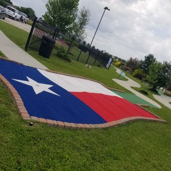 LONGVIEW GREENS MINIATURE GOLFING - Updated December 2025 - 74 Photos ...