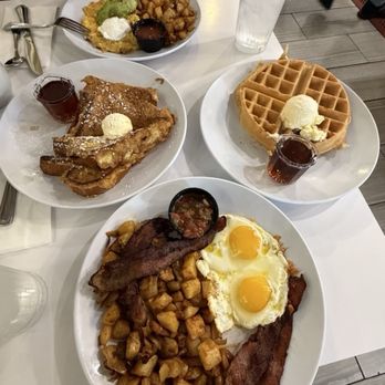 OFF STREET CAFE - Updated April 2025 - 5054 Photos & 3818 Reviews ...