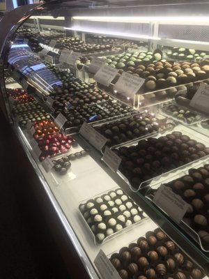 HEBERT CANDIES - 74 Photos & 46 Reviews - 574 Hartford Tpke, Shrewsbury ...