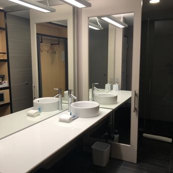 ALOFT OKLAHOMA CITY DOWNTOWN - BRICKTOWN - Updated July 2024 - 306 ...